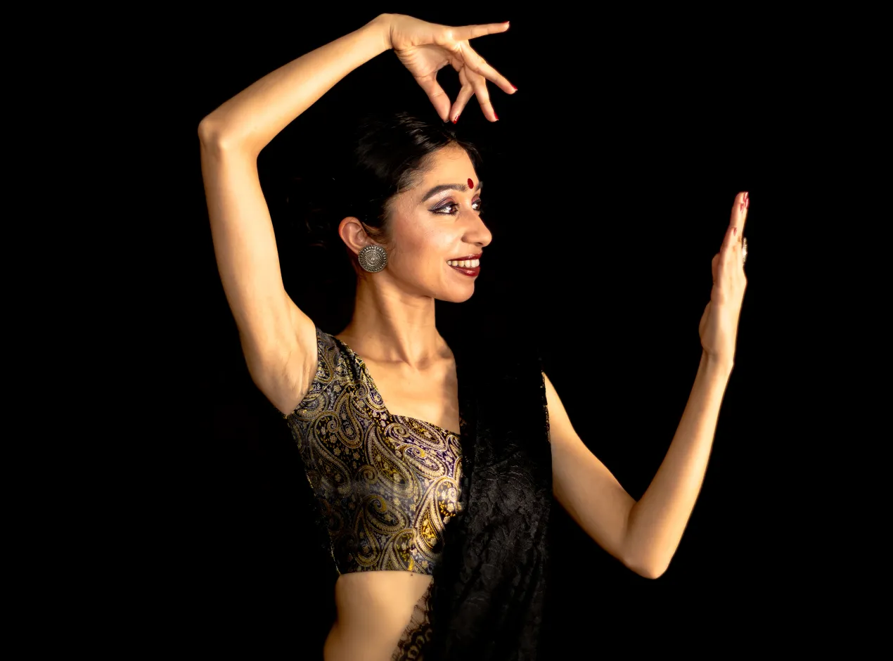 13 Bharatanatyam Mudras For Beginners Ipassio