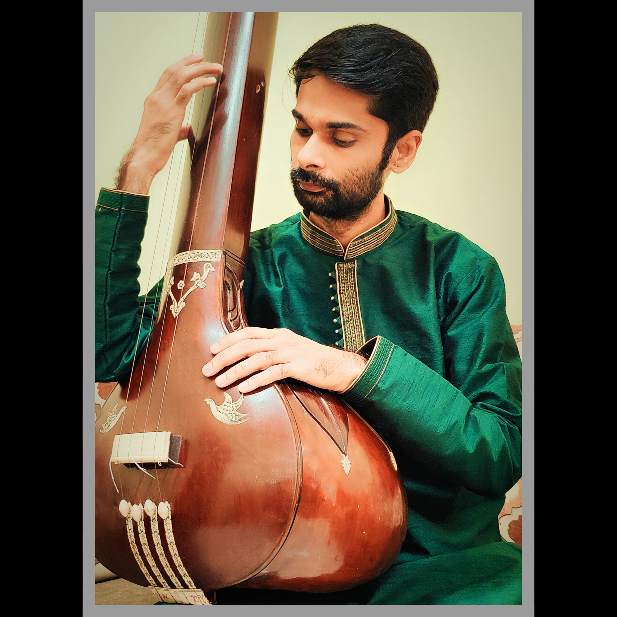 Introduction to Light Music from Onkar Deshmukh - ipassio