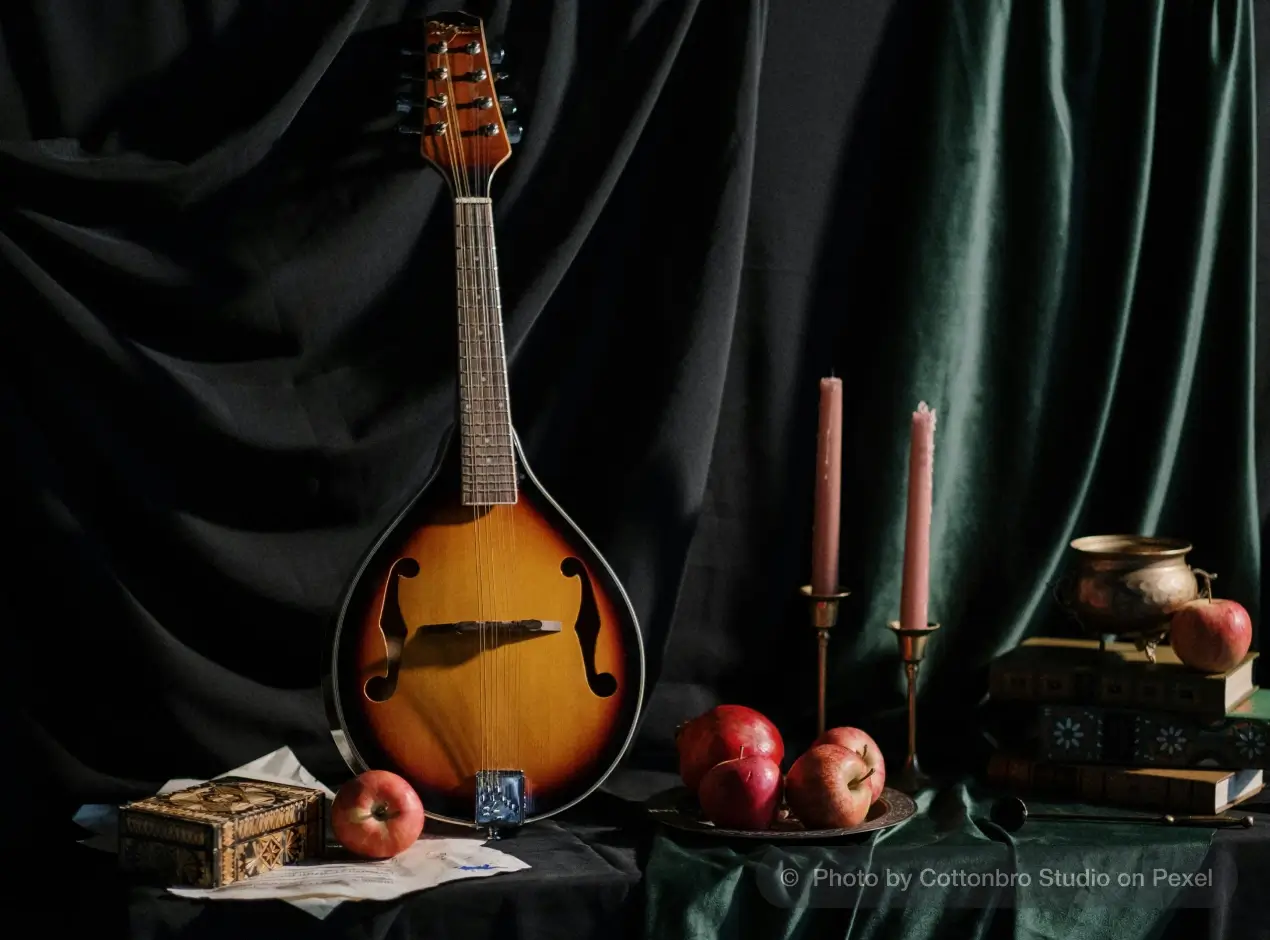 Mandolin: Overview, History, Mechanism, Types & Famous Players