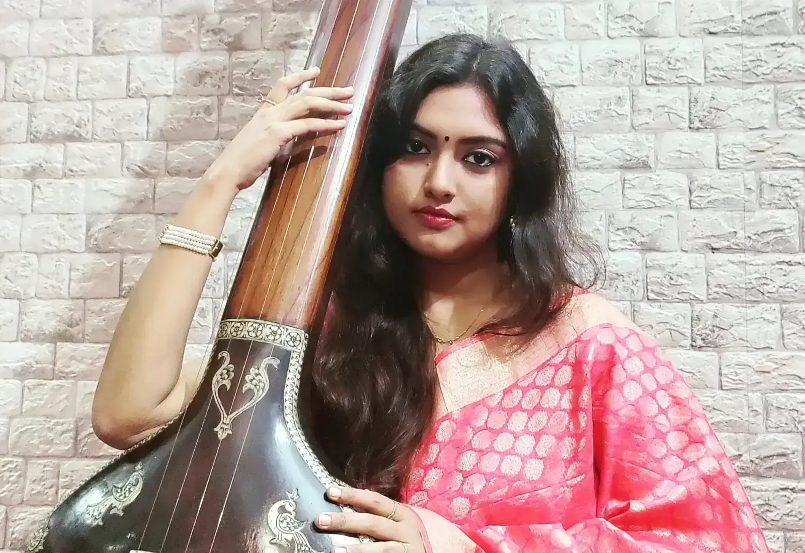 Thumri: About, History, Gharanas and Famous Singers - ipassio